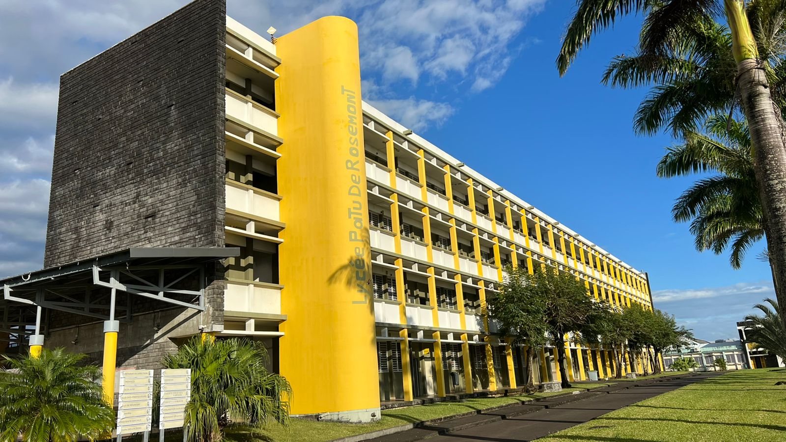 Saint-Benoît : Un professeur frappé par un élève au lycée Patu de Rosemont