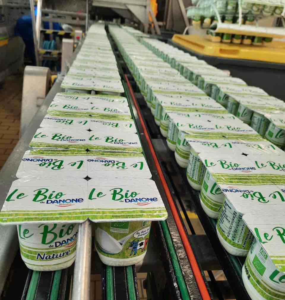 Danone lance le premier yaourt bio produit à La Réunion
