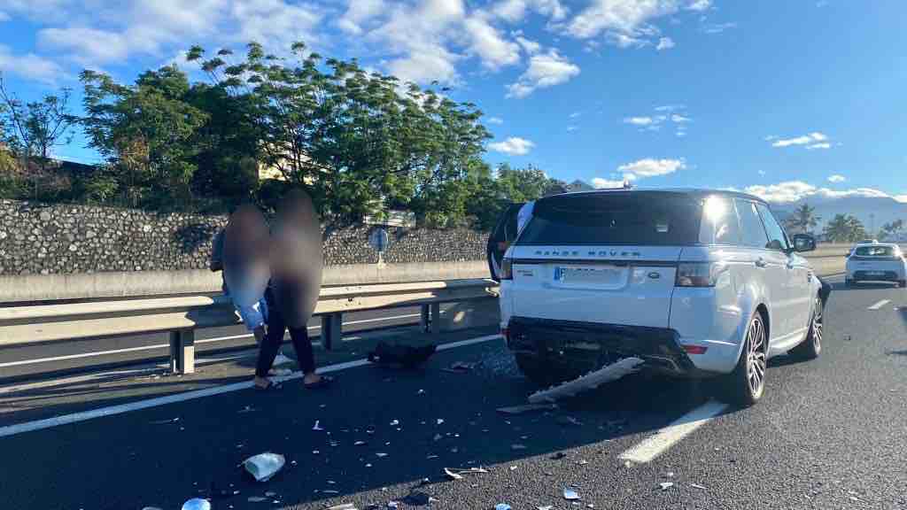 Un accrochage crée un gros embouteillage sur le pont de la rivière ...