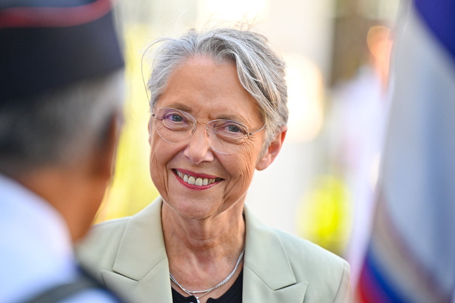 Elisabeth Borne a démissionné, Gabriel Attal pressenti pour être le ...