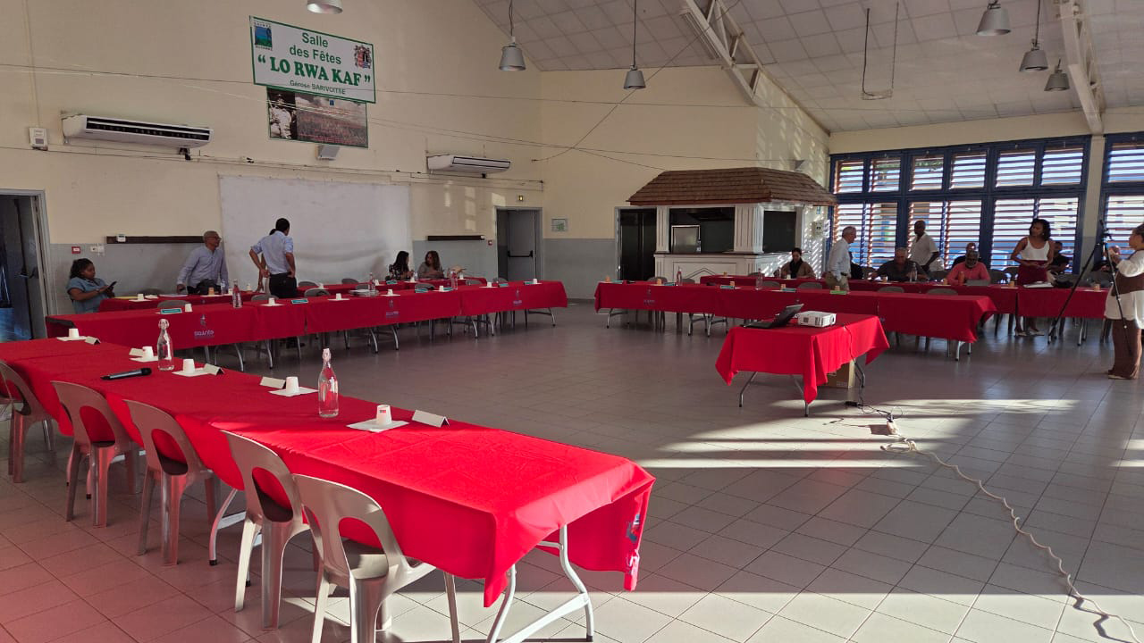 Sainte-Suzanne : le conseil municipal reporté faute d'élus présents