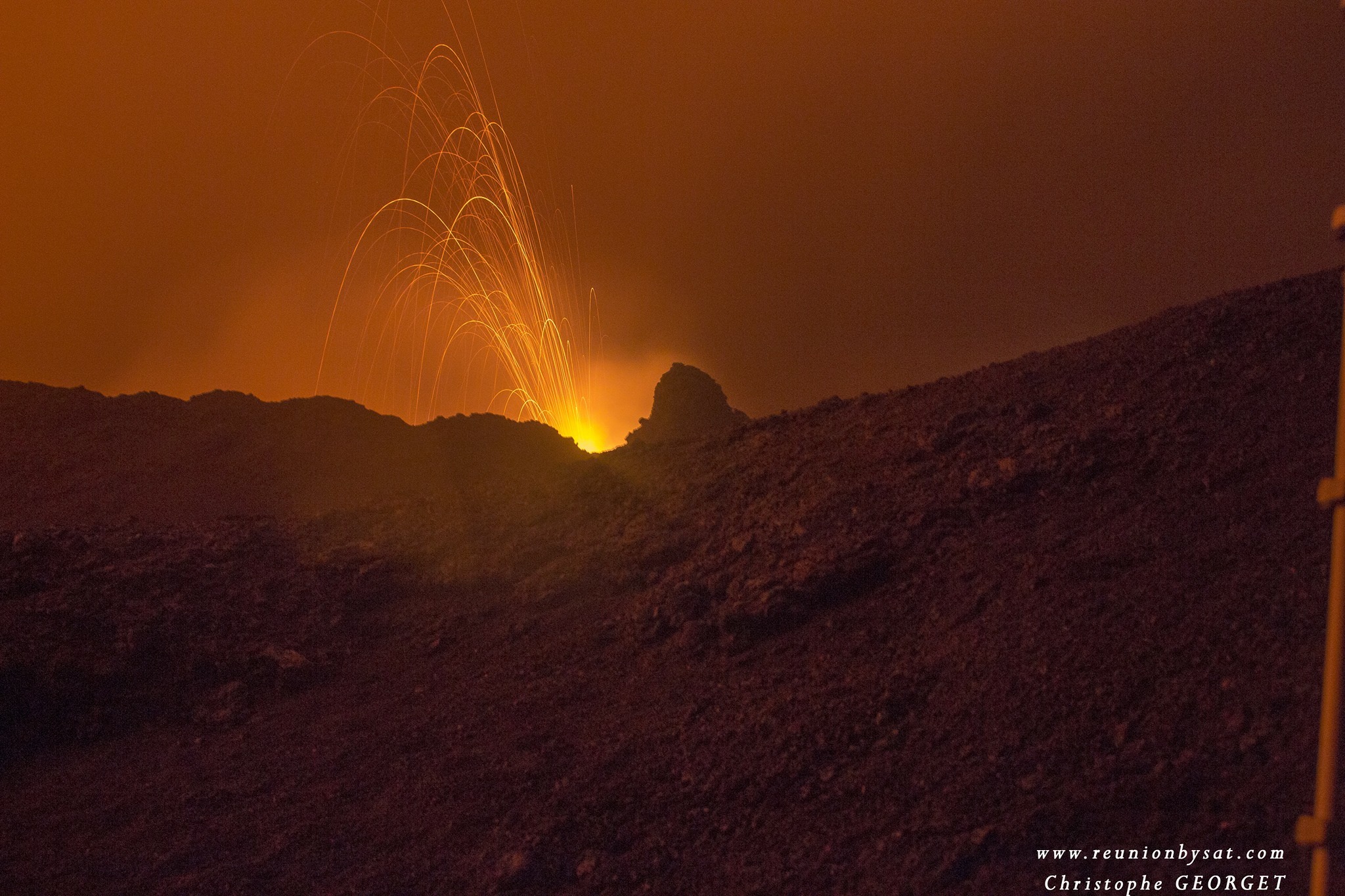 [RETOUR IMAGES] La féerie de la lave magnifiée par Christophe Georget