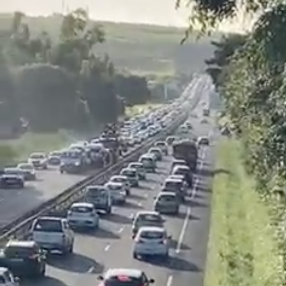 Embouteillage extra large de Saint-Denis jusqu'à Sainte-Suzanne